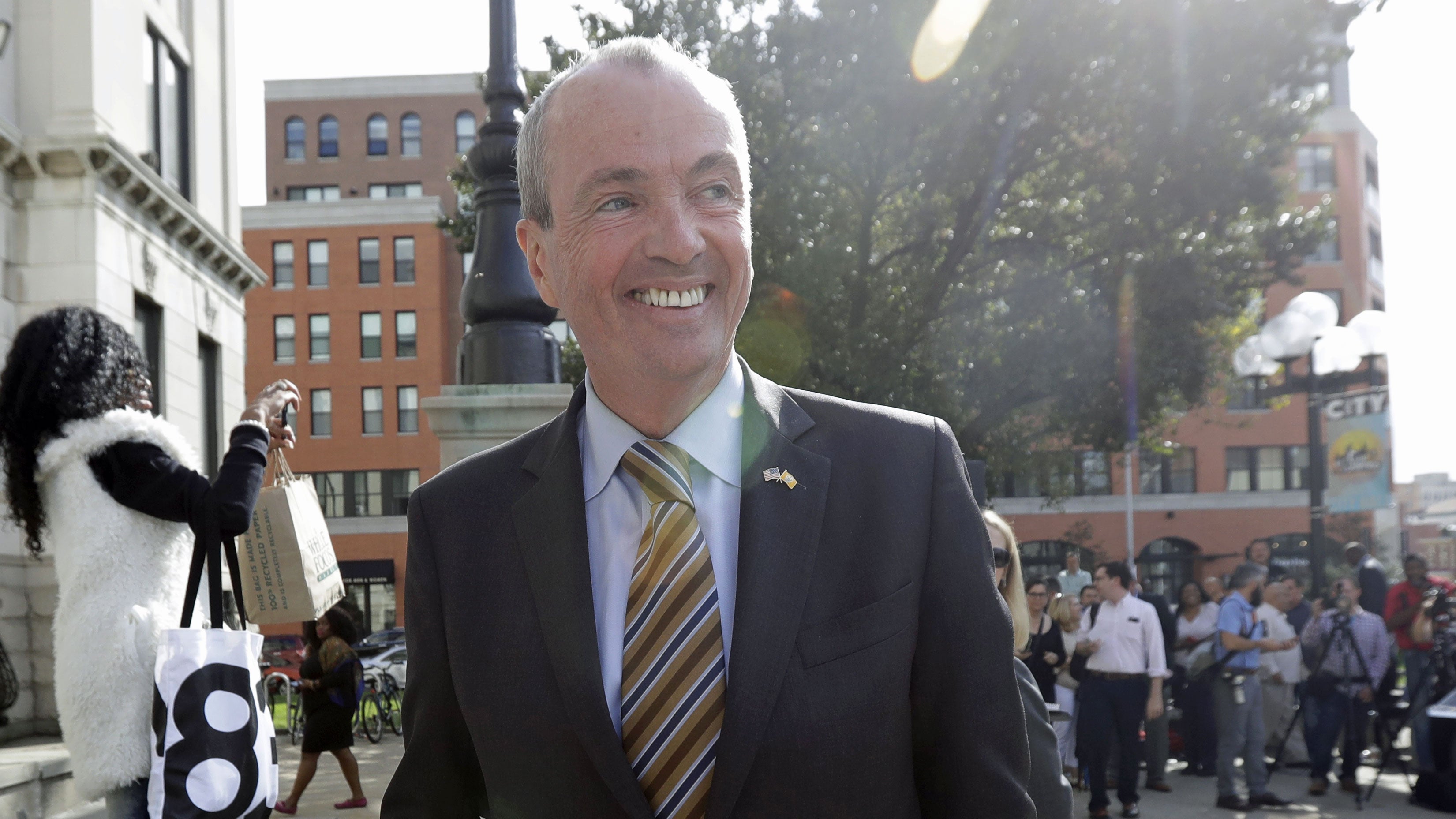Democrat Phil Murphy first to enter race to replace Christie - WHYY