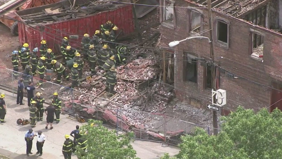 Contractor killed after partial building collapse traps 2 : Community ...