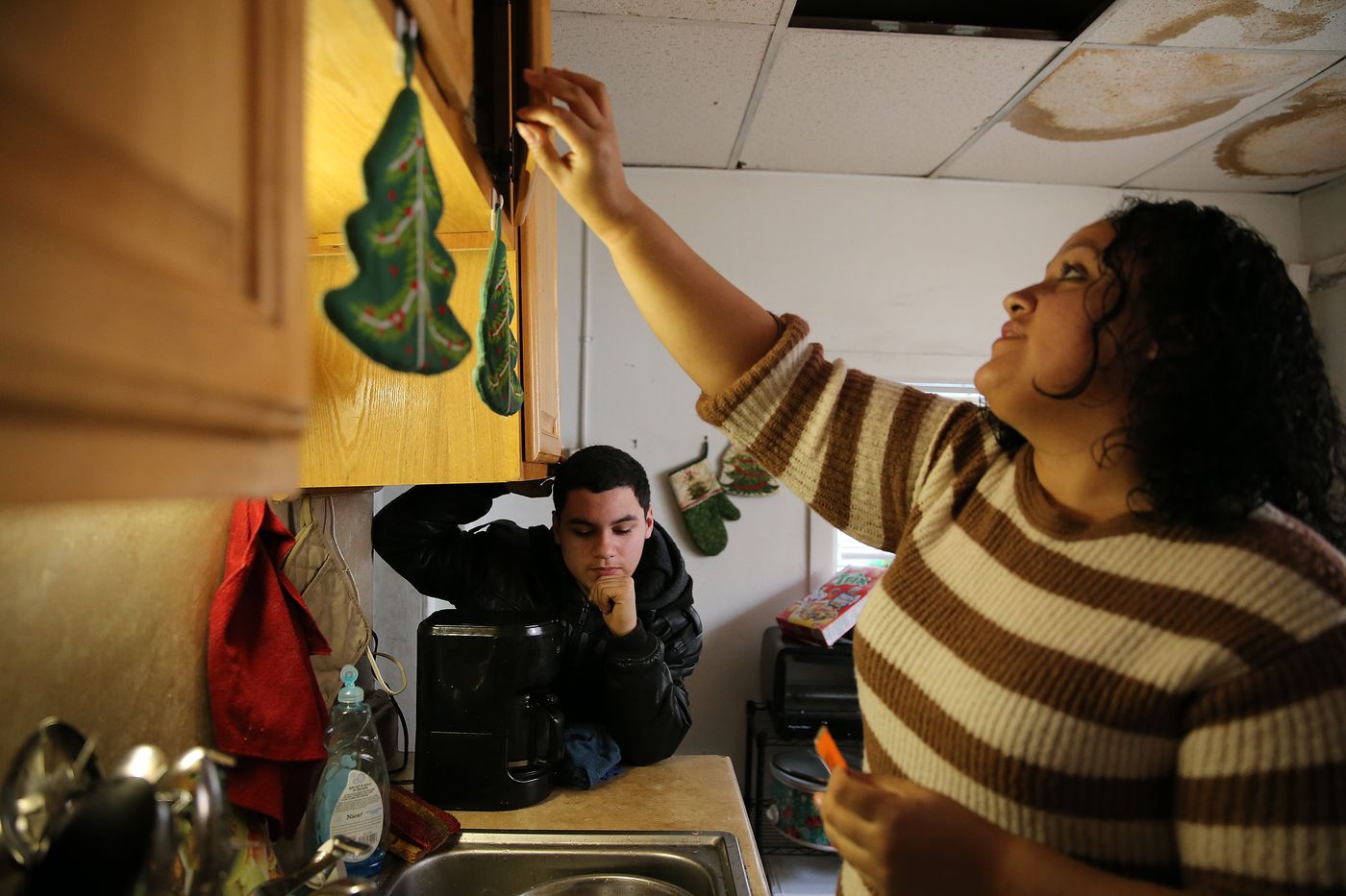 Why so few of Philly’s homeless Latinos use shelters, get city services ...