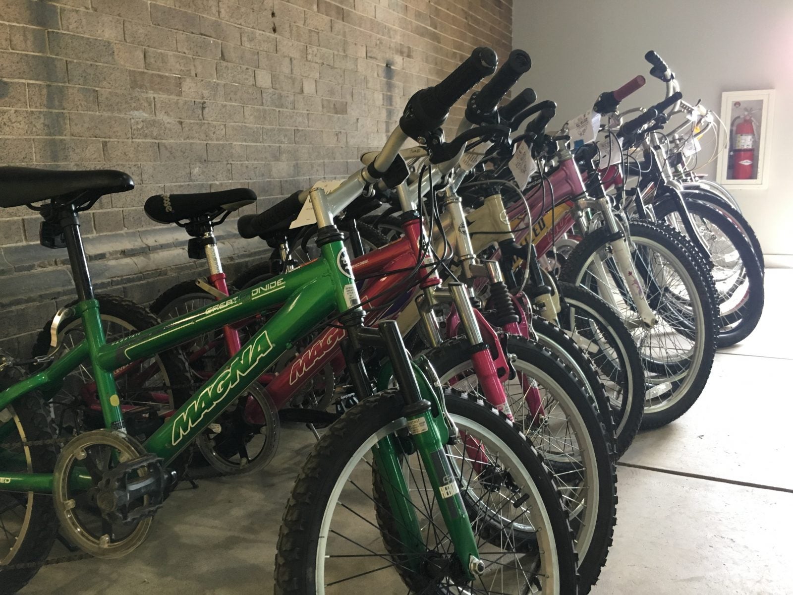 Urban Bike Project in Wilmington celebrates renovated garage - WHYY