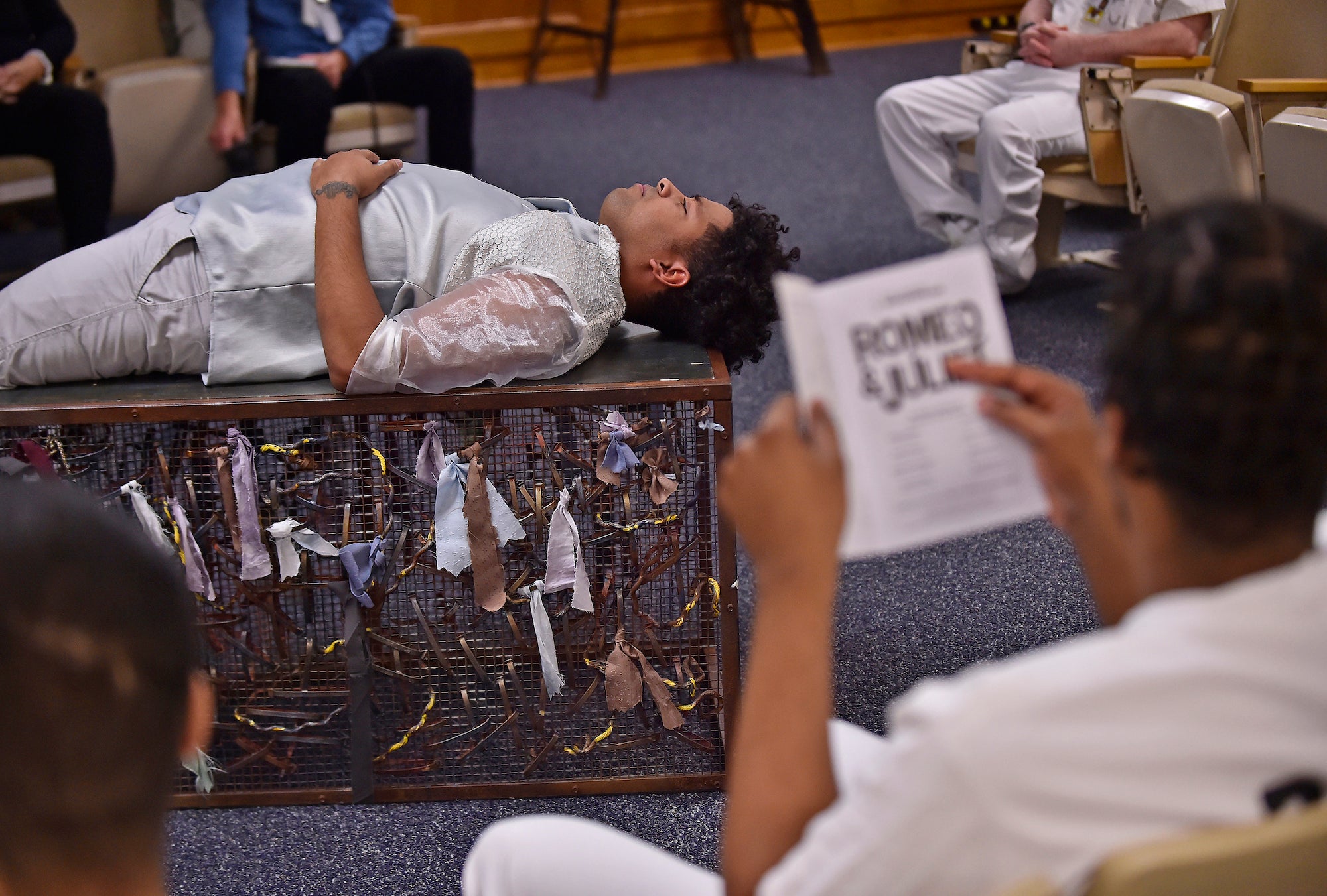 Delaware Shakespeare performs for Wilmington prison - WHYY