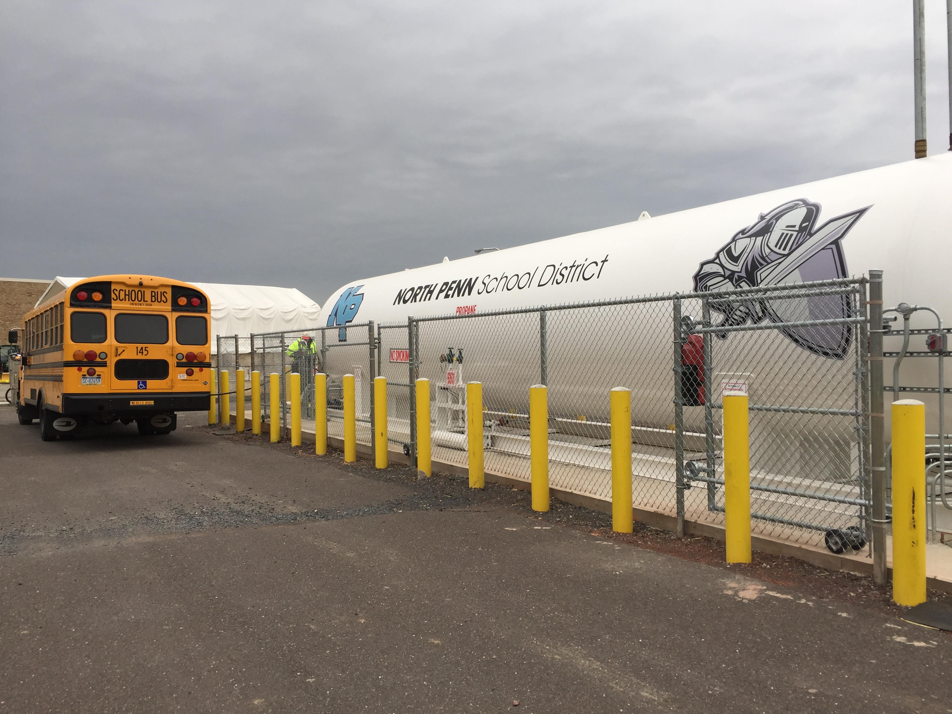 Suburban Pa. schools see green in propane buses - WHYY
