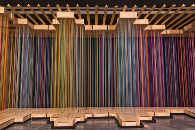 Wonderspaces offers new way to see new art - WHYY