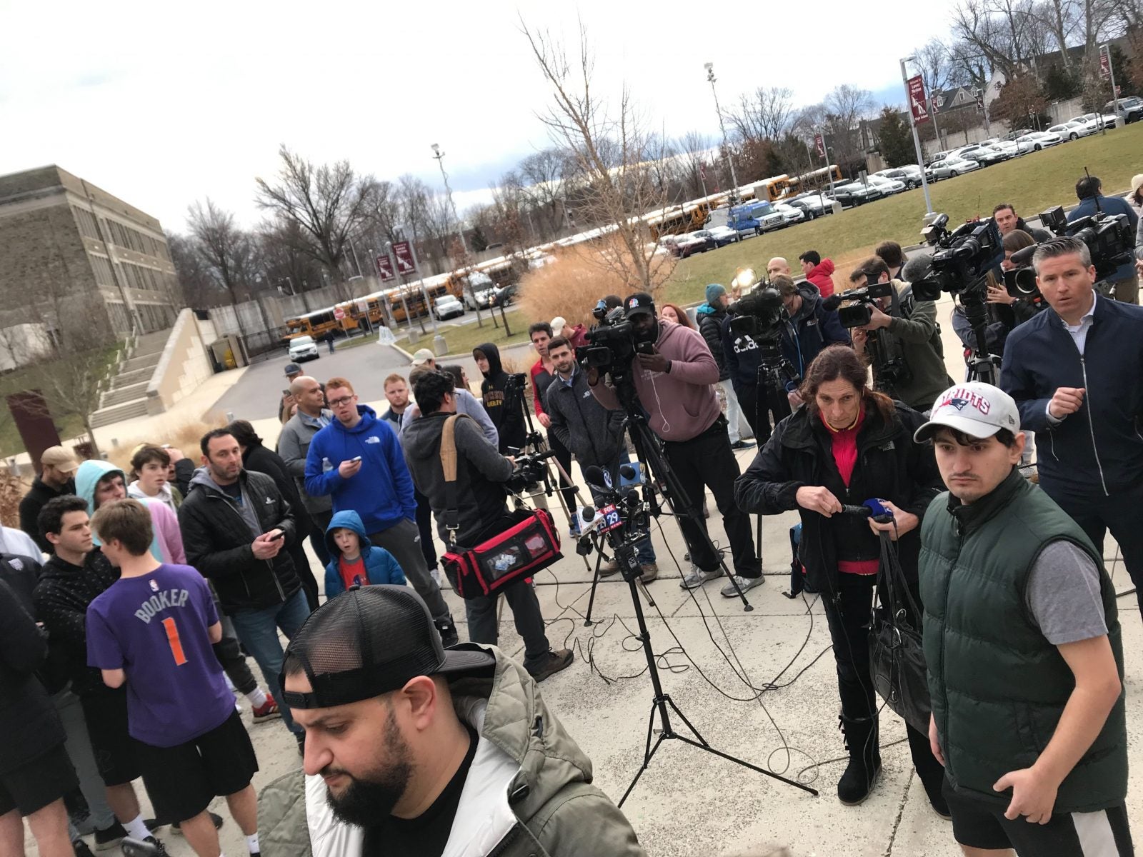 NBA star, Philly native Kobe Bryant killed in helicopter crash - WHYY