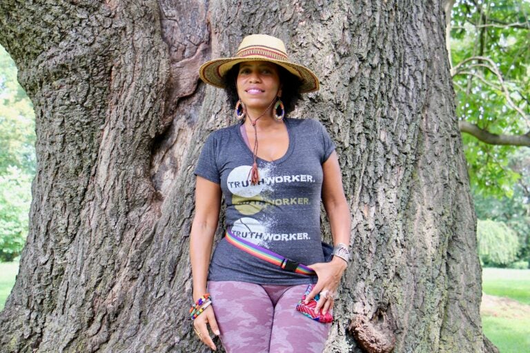 Walking theater reaches out to more of Philadelphia - WHYY