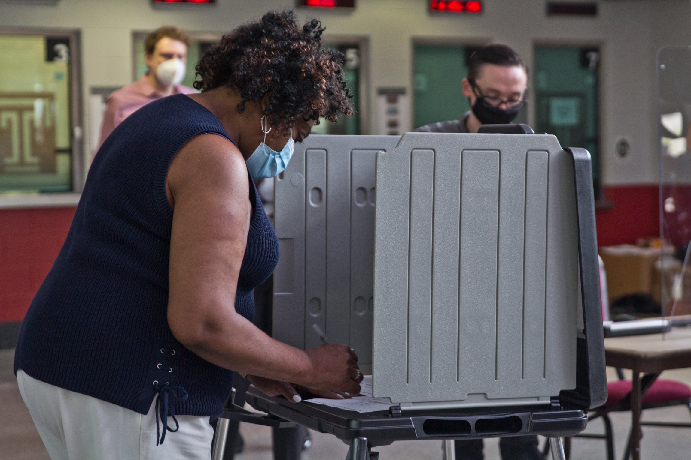Philly rolls out its first 'one-stop shop' voting locations - WHYY