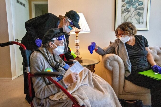 The oldest Philadelphian, 108, gets her COVID vaccine - WHYY