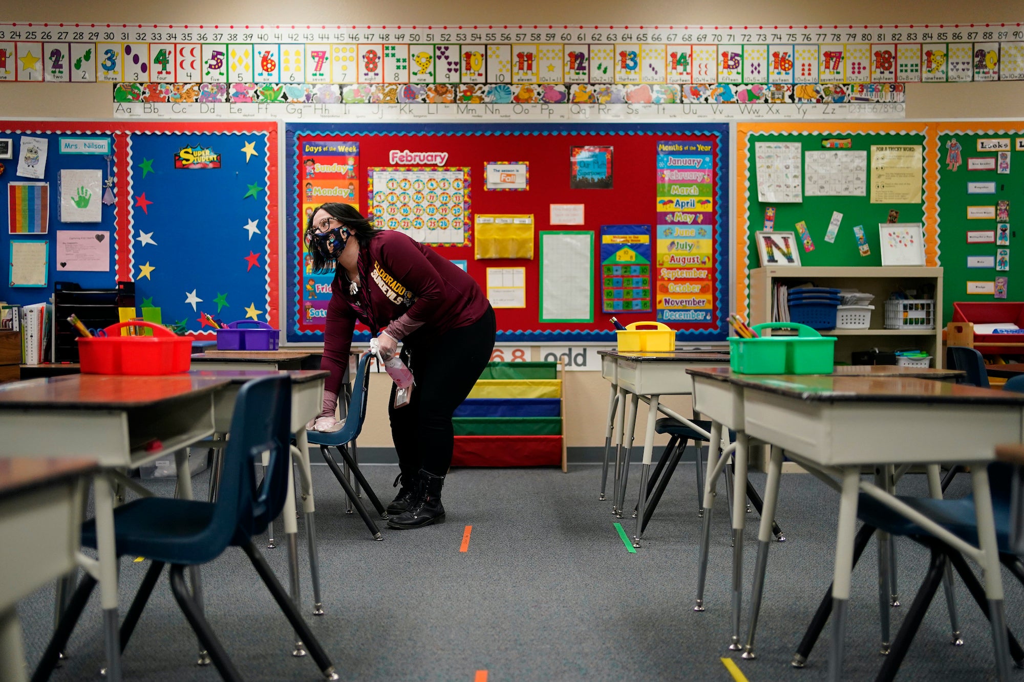 List of virtual schools in Philly grows amid omicron surge - WHYY