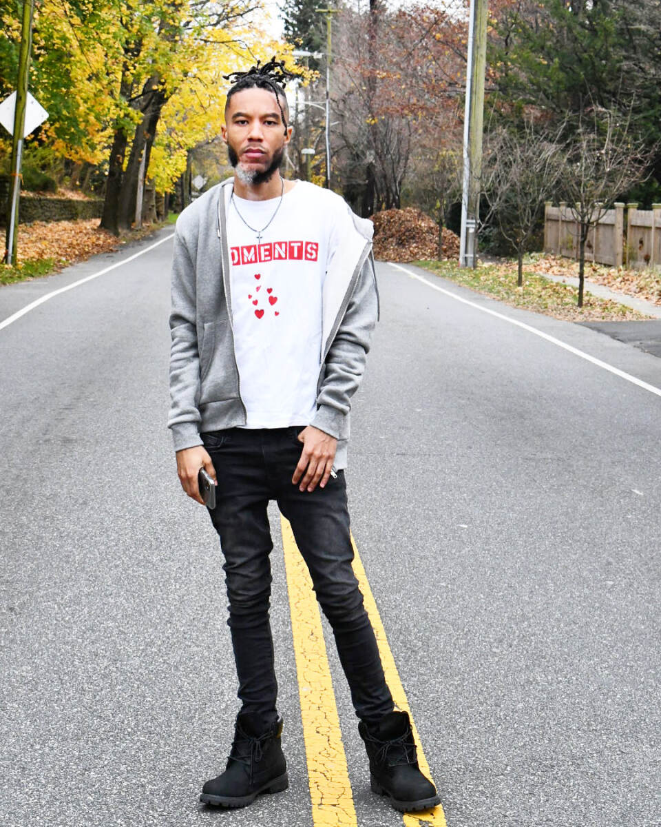 Philly sends out checks to 590 artists - WHYY