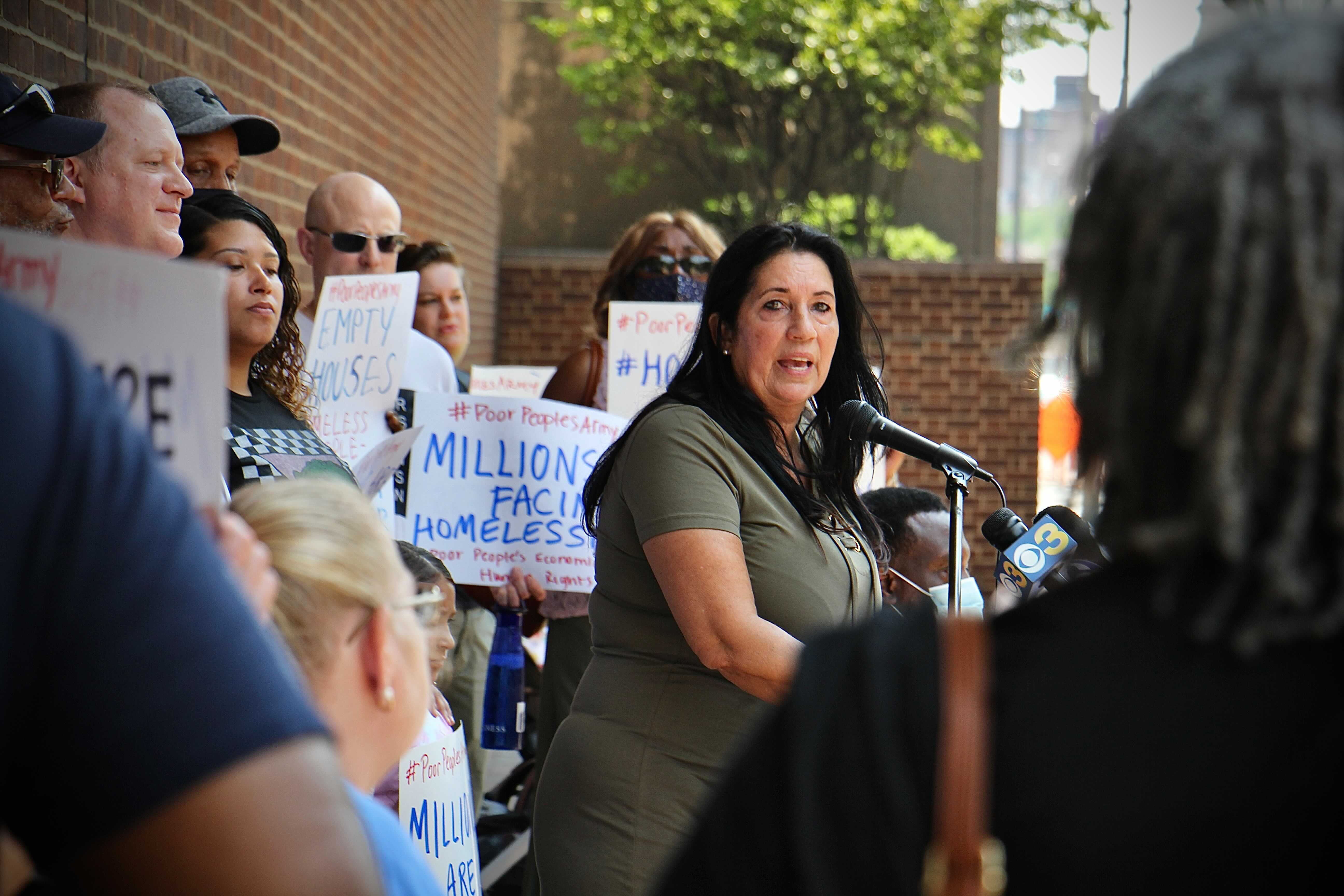Cheri Honkala sues HUD, PHA to keep people in vacant homes — WHYY