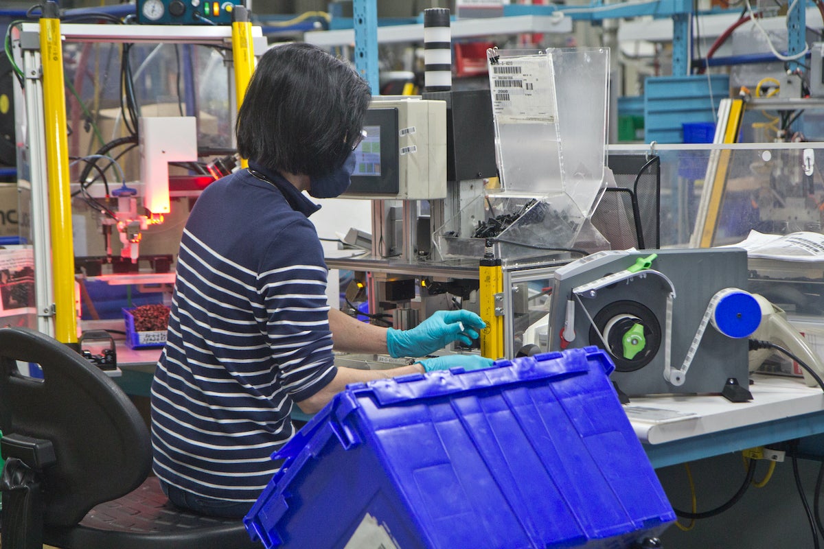 Pa. manufacturers face economic and hiring problems - WHYY