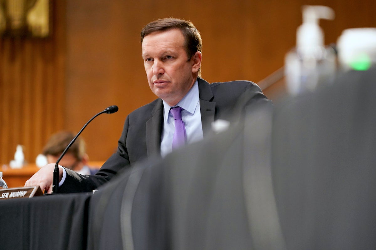 Sen. Chris Murphy begs for gun compromise after Texas shooting - WHYY