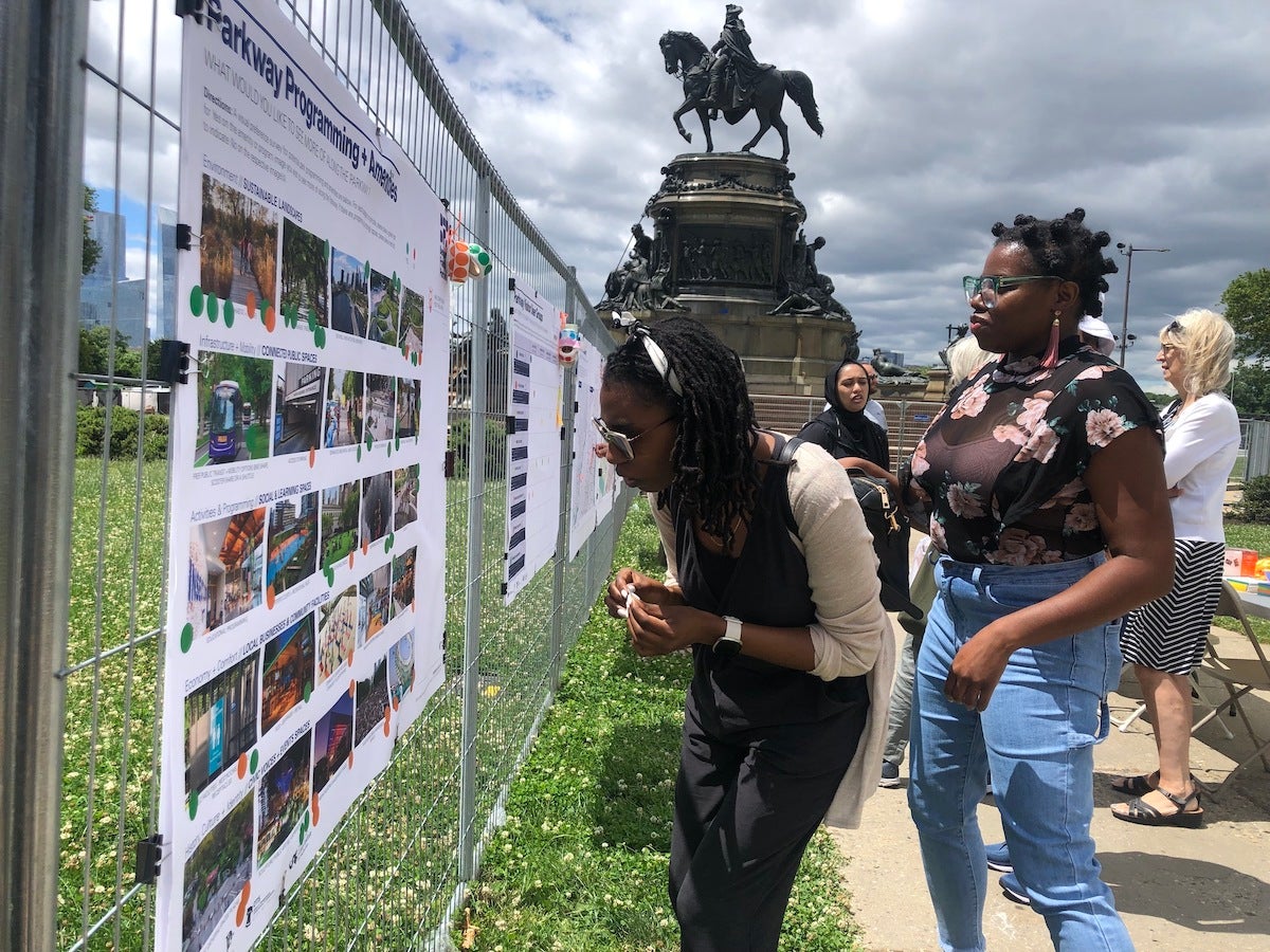 Philly collects input for Ben Franklin Parkway redesign - WHYY