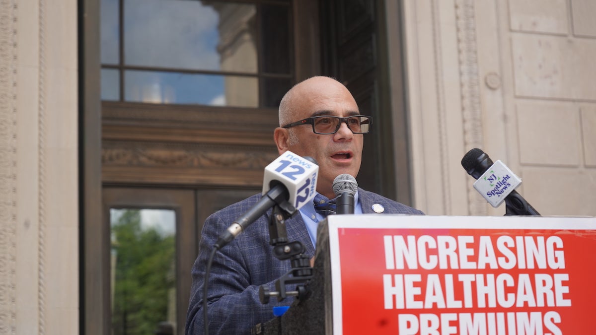 N.J. agrees to ‘more affordable’ healthcare premium hike - WHYY