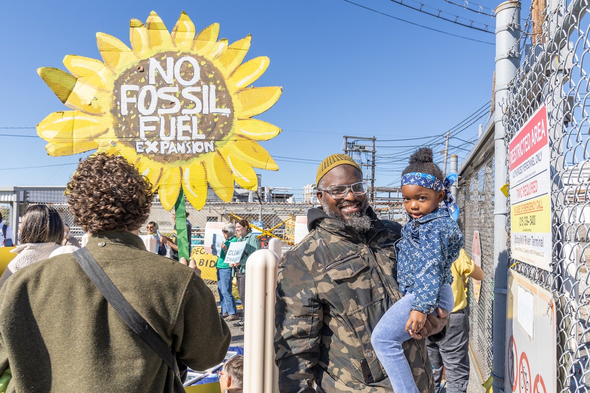 7 arrested at protest at oil tank farm in Philly - WHYY