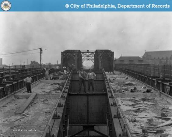 Frankford El celebrates 100 years of connecting neighborhoods - WHYY