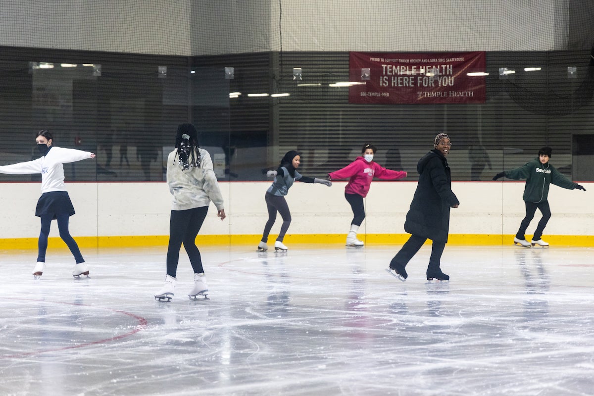 Philly ice rinks provide free opportunities to skate - WHYY