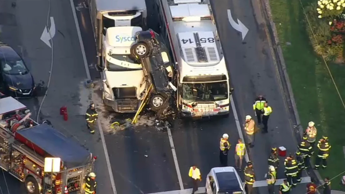 Wrong-way driver in Havertown causes chain-reaction crash; 4 people hurt - WHYY