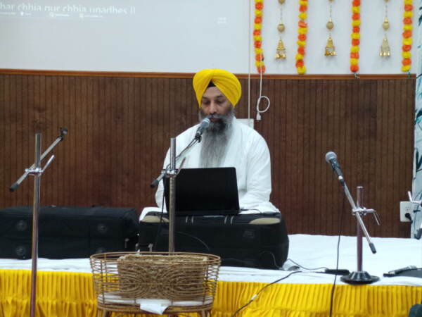 N.J. Sikh community want schools to teach Sikhism - WHYY