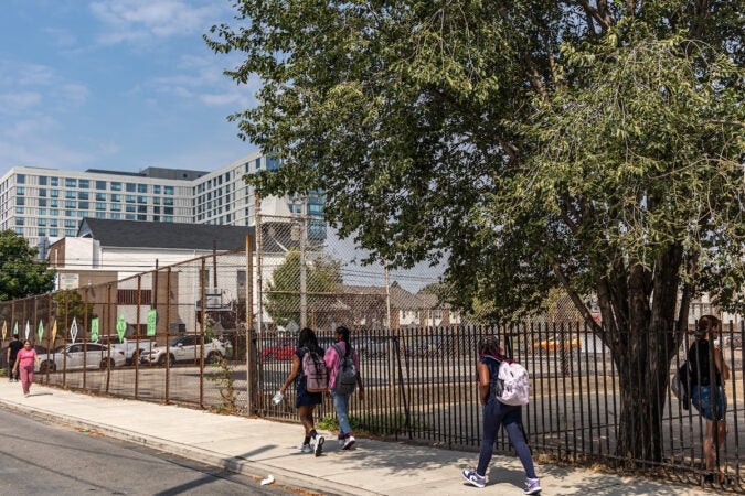 Philly school dismissals: How extreme heat impacts families - WHYY