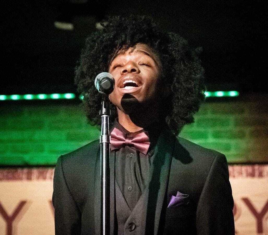 Philly singer Nathanael Barlow makes it to semifinals at ‘Amateur at ...
