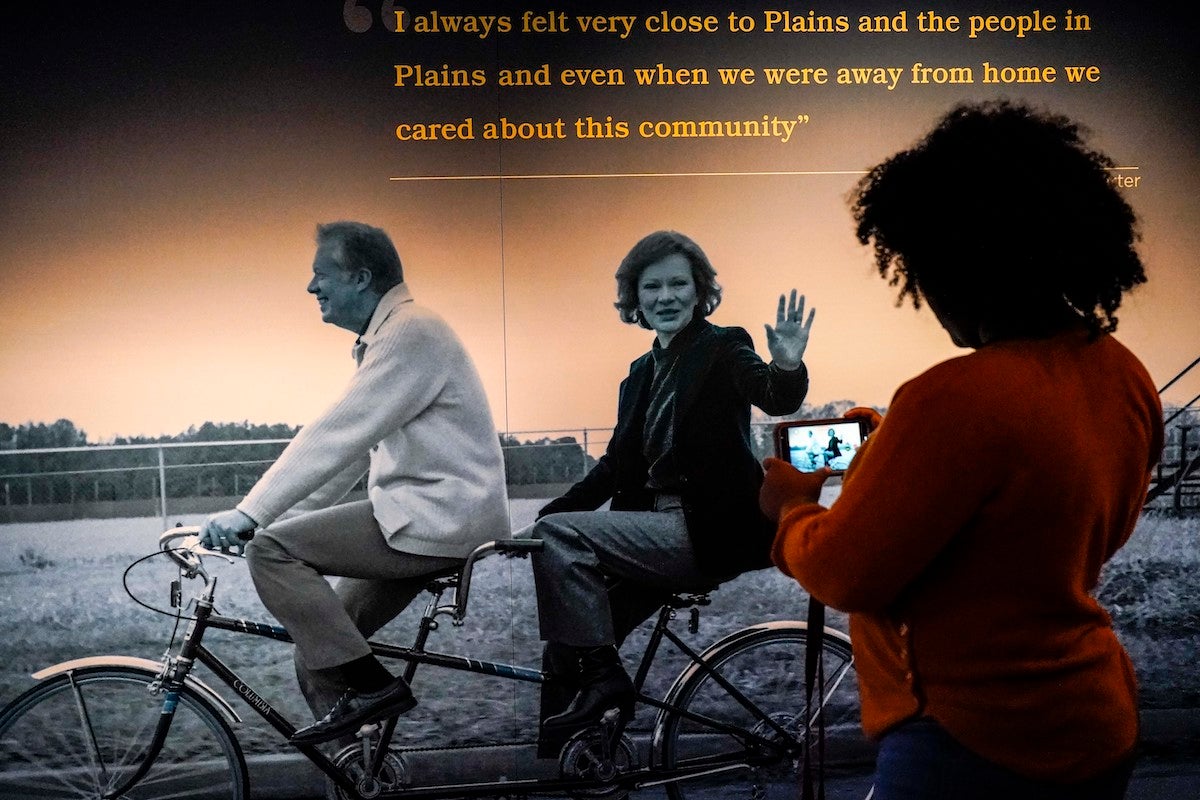 Rosalynn Carter's tiny hometown mourns a global figure who made many ...