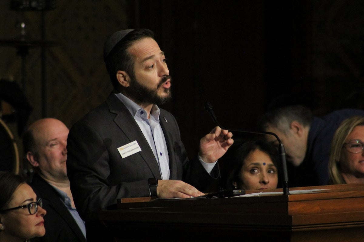 Shapiro, Casey deliver speeches at Rodeph Shalom rally - WHYY