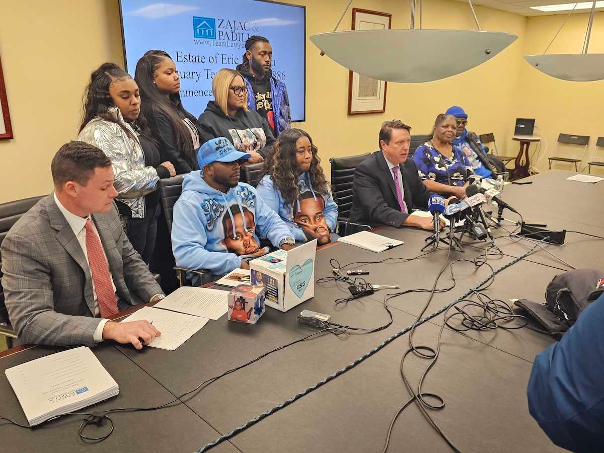 Lawsuit over man killed at Philadelphia Macy’s store - WHYY