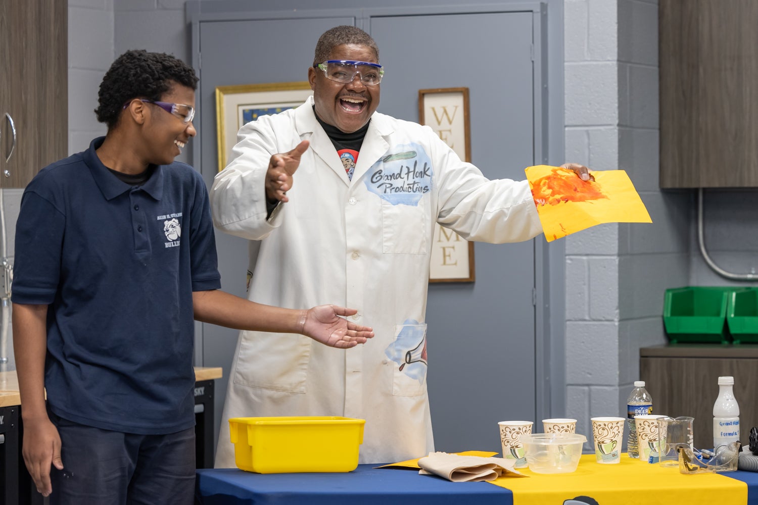 Scientist ‘Grand Hank’ inspires Philly students to explore STEM careers ...