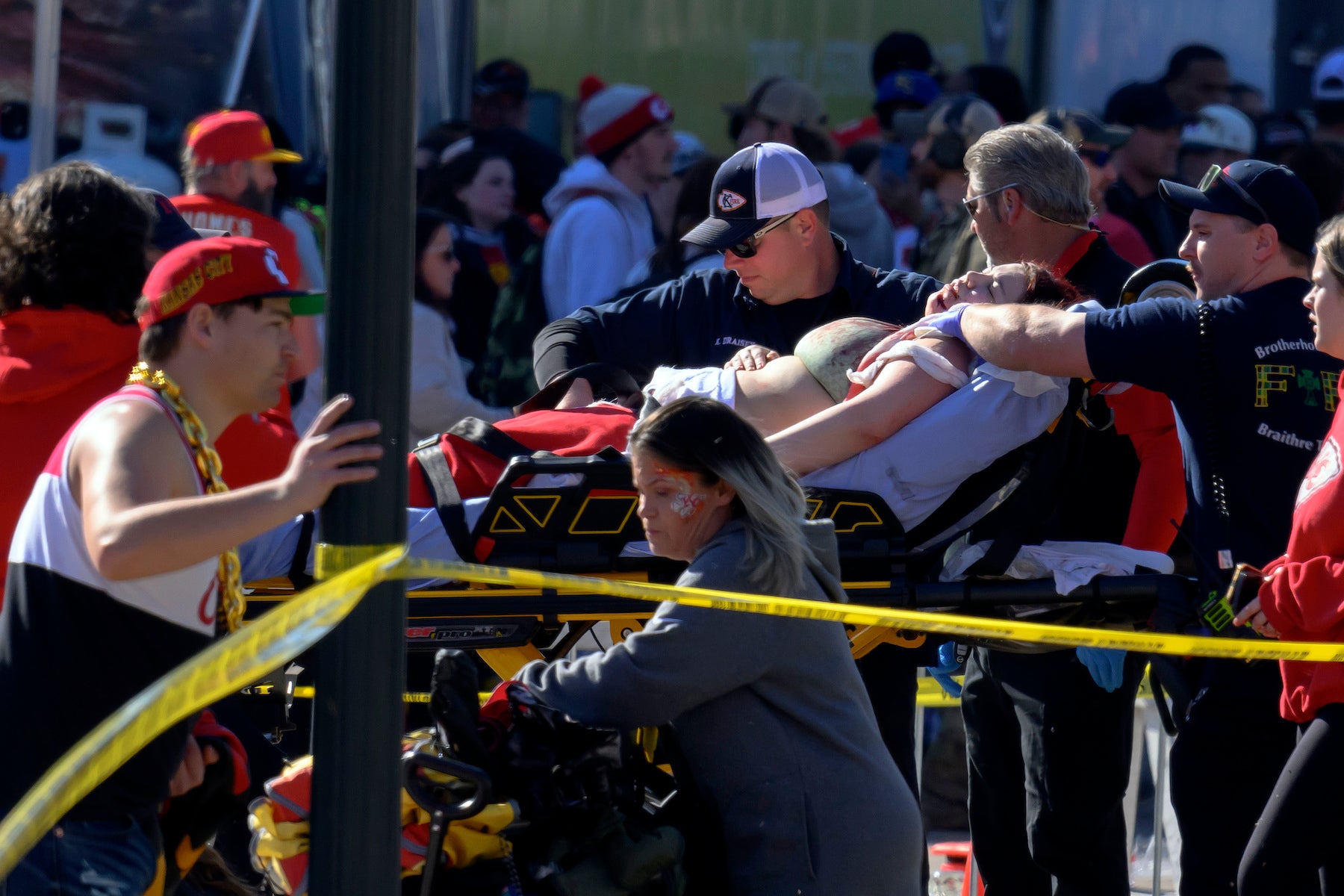 Chiefs' Super Bowl parade shooting: 1 dead, 21 injured, including ...