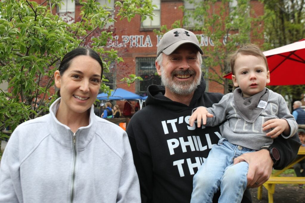 Fishtown Beer Runners celebrate founder David April’s legacy - WHYY