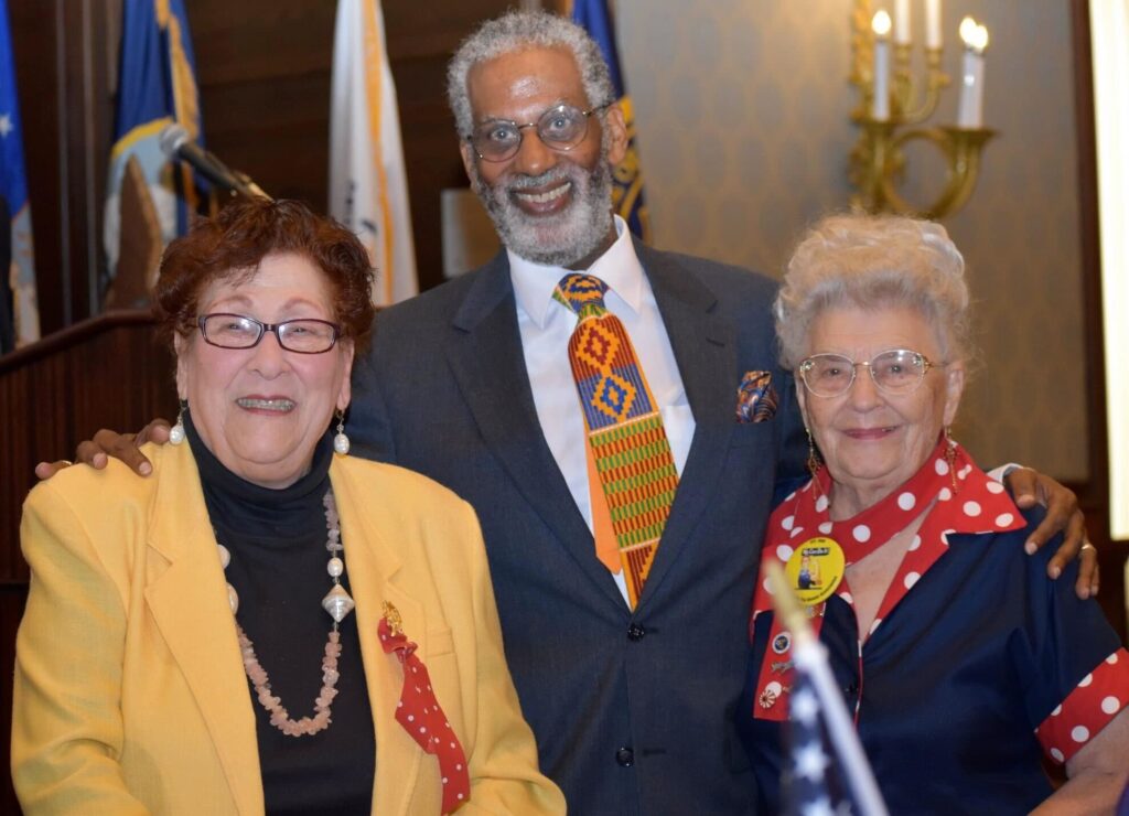 Levittown ‘Rosie the Riveter’ to accept Congressional Medal of Honor - WHYY