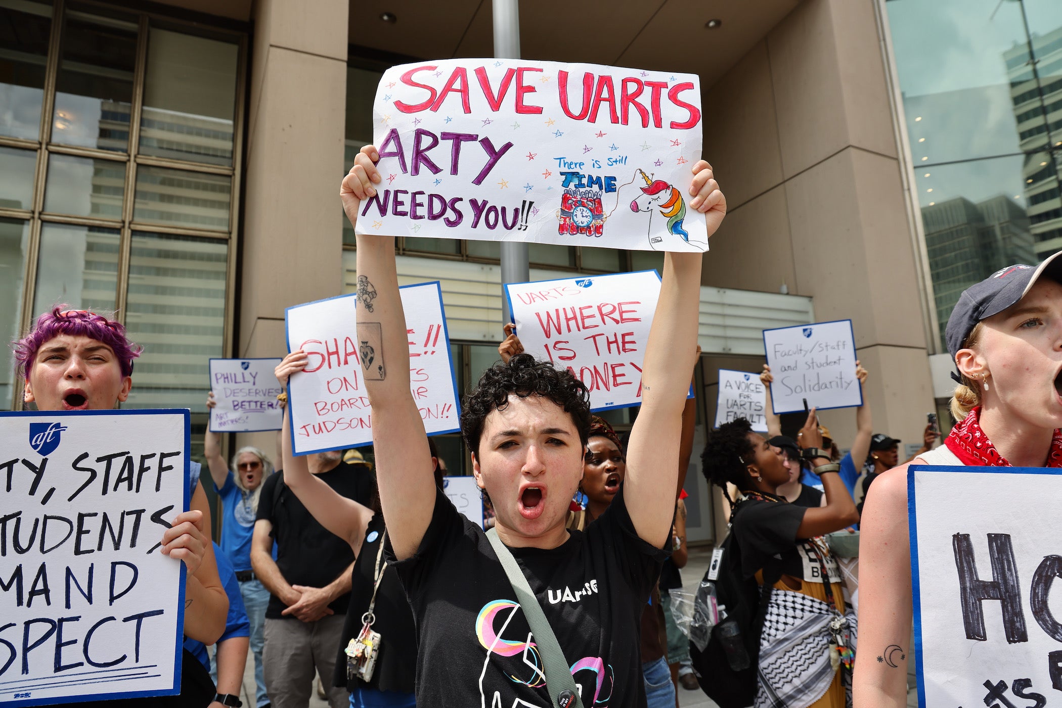 Philly UArts closure: Students file class-action lawsuit - WHYY