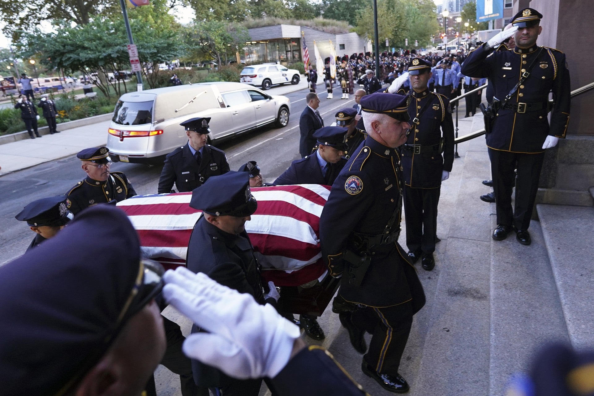 Hundreds pay respects to slain Philly officer Jaime Roman - WHYY