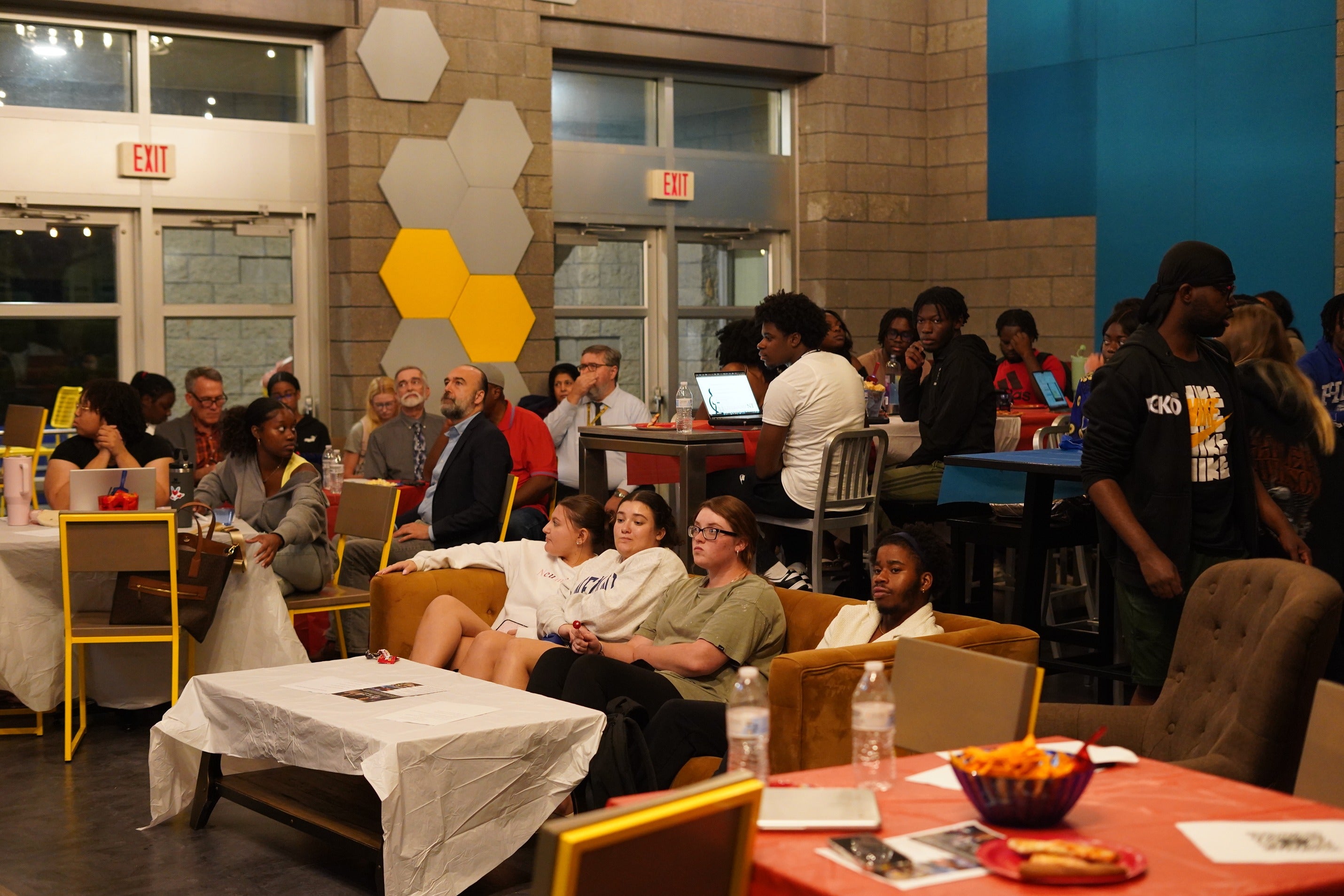 Neumann University students hold presidential debate town hall - WHYY