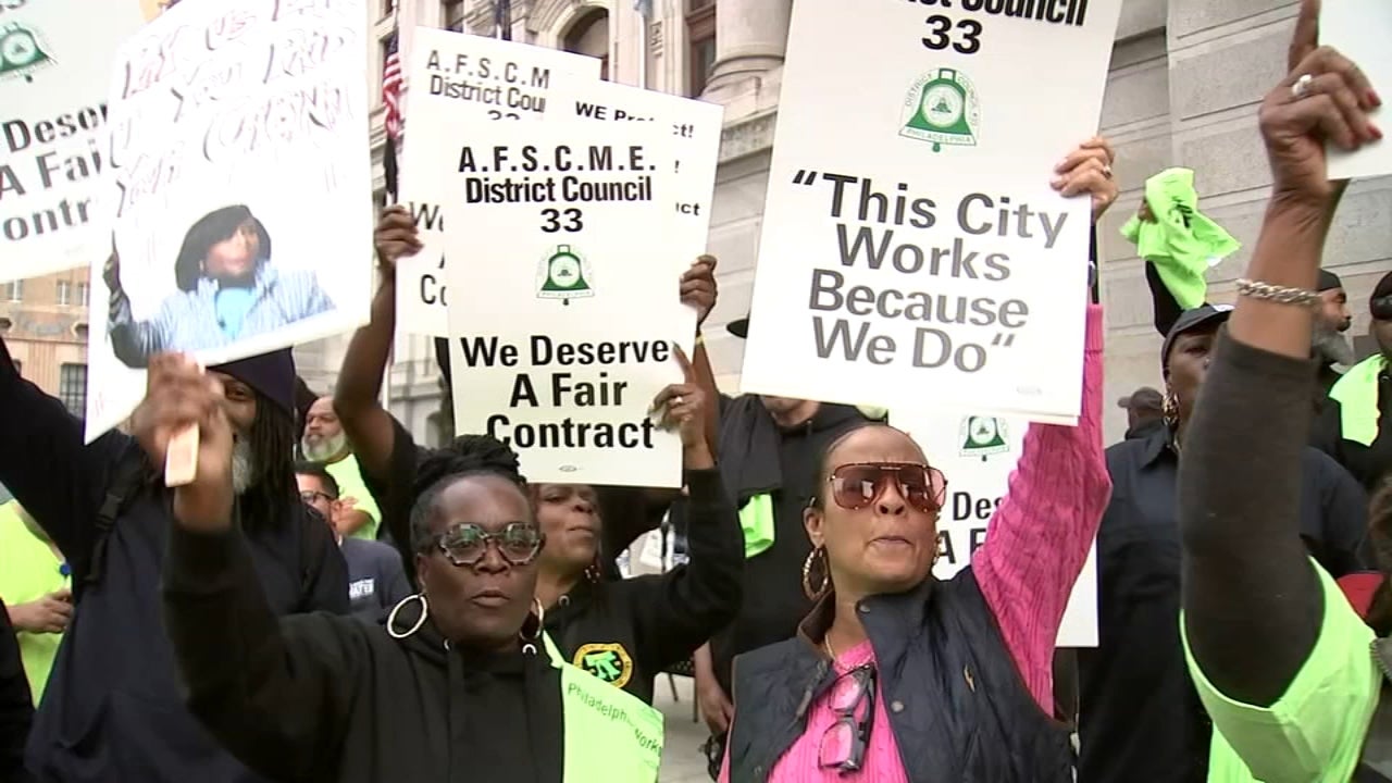 Philly's largest city workers union votes to authorize strike - WHYY