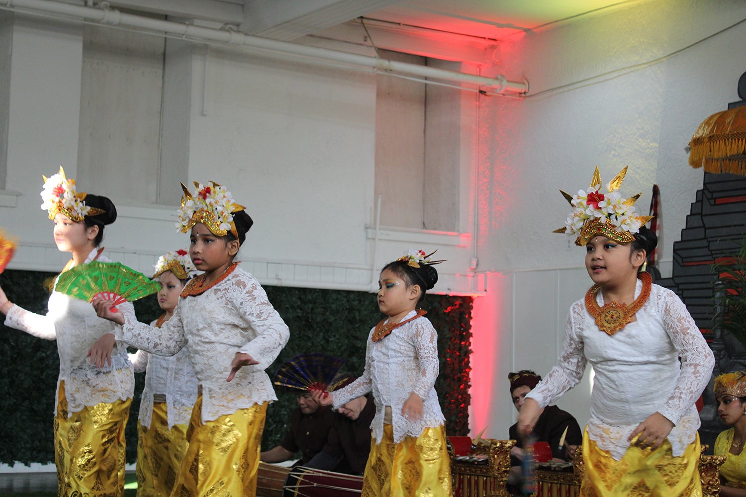 Philly’s Indonesian community celebrates gamelan music, dance - WHYY