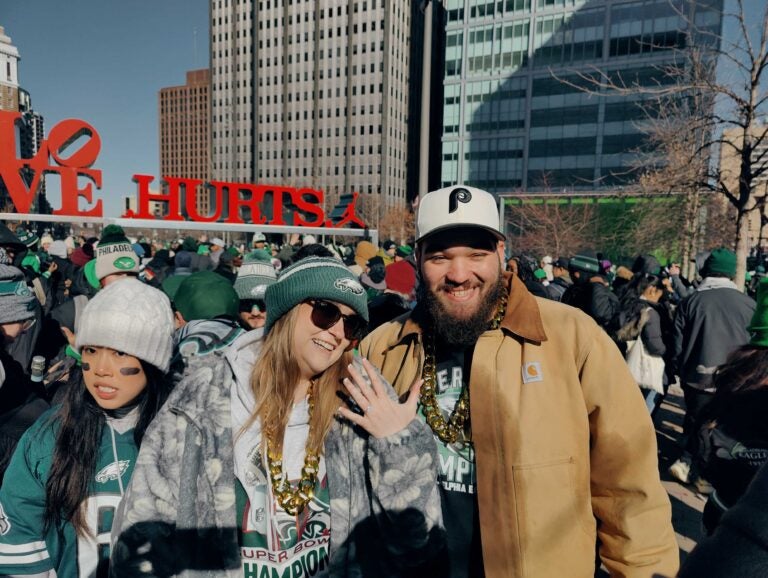 Eagles fans propose amid parade on Valentine’s Day - WHYY