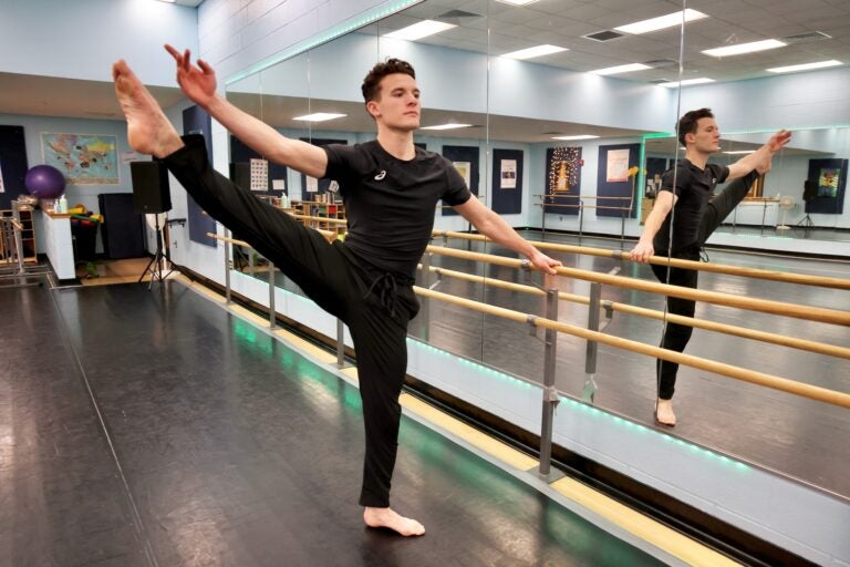Philly teen straddles football and ballet - WHYY